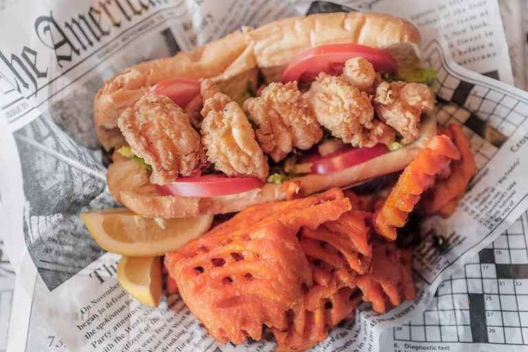 DENVER - Hook & Reel